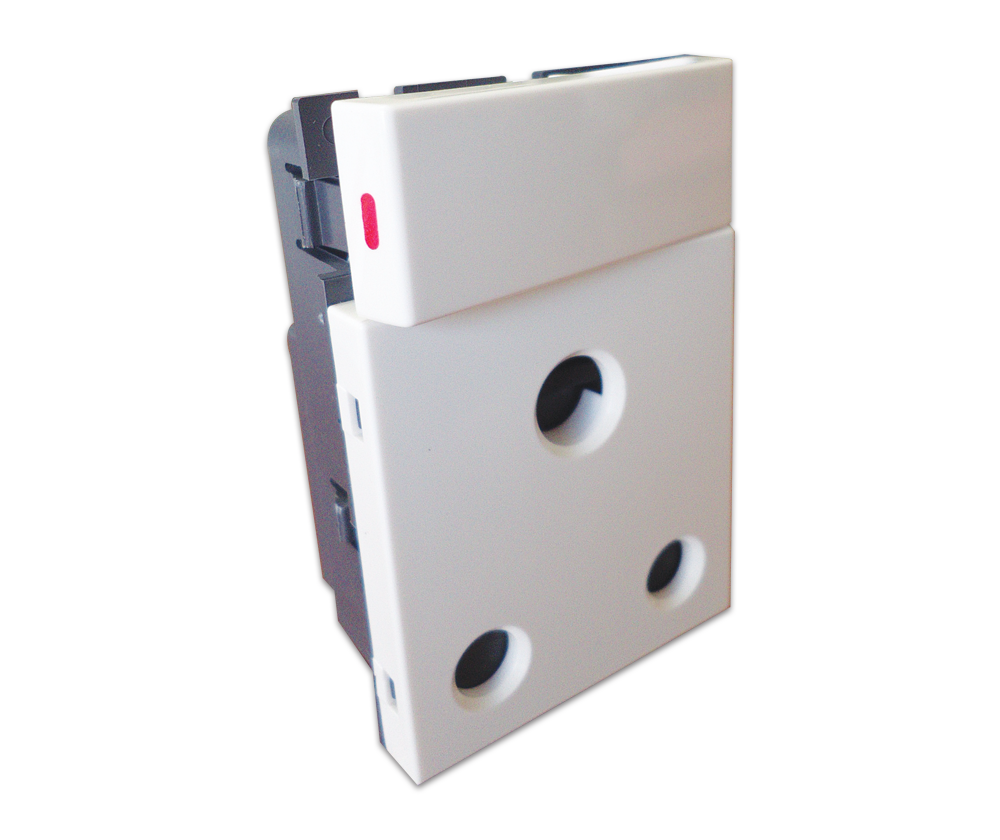 16A Single Switched Socket Outlet – Maple Leaf Electrical Supplies