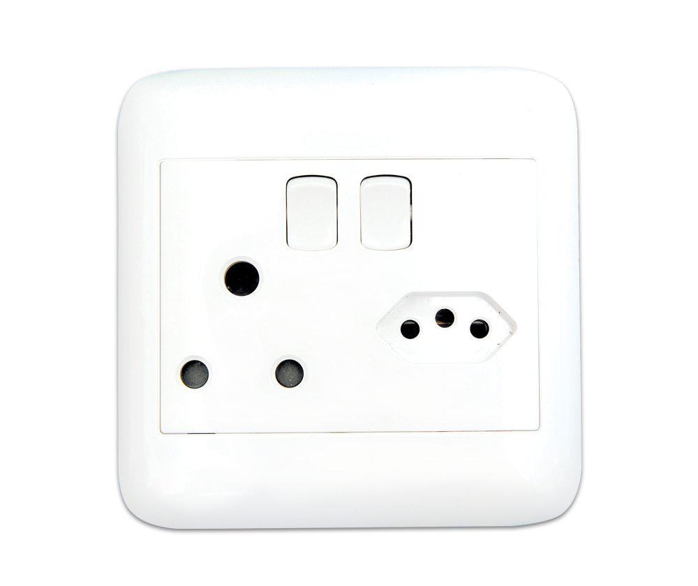 4X4 Single+1 New ZA Switched Socket – Maple Leaf Electrical Supplies